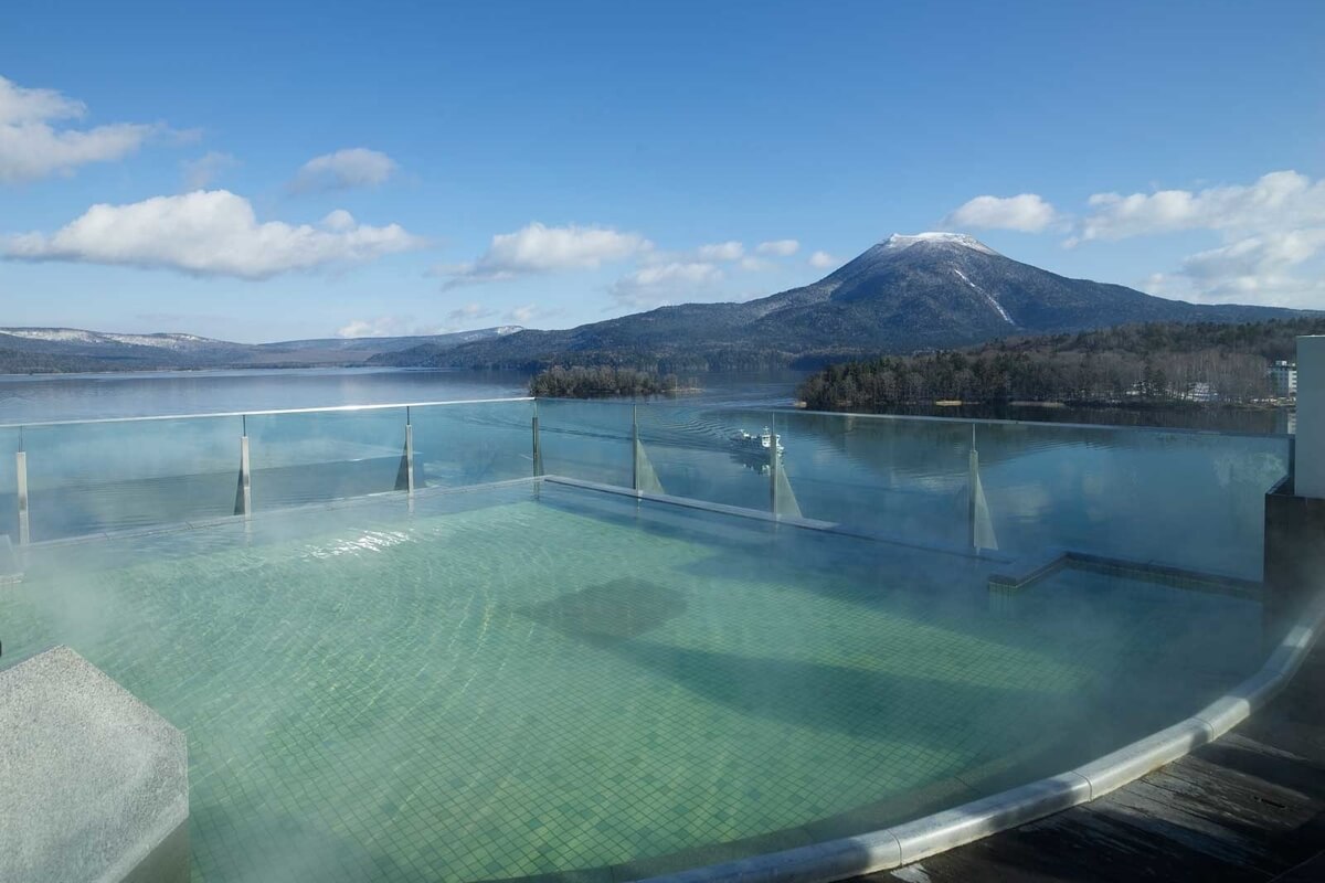 Hokkaido Hot Springs: Toyako Onsen, Noboribetsu Onsen, Jozankei Ons...