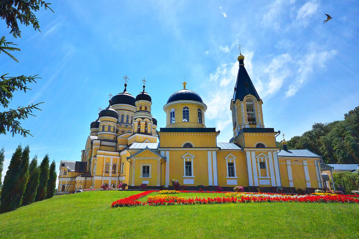Circuit des Monastères de Moldavie (départ de Chisinau) – Circuits...